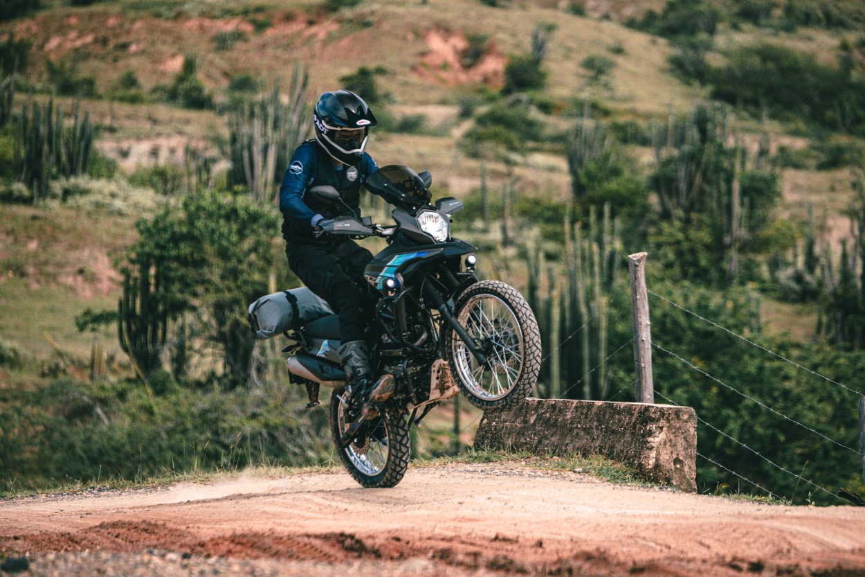 AKT TT DS 200 Rally Edition Fireparts